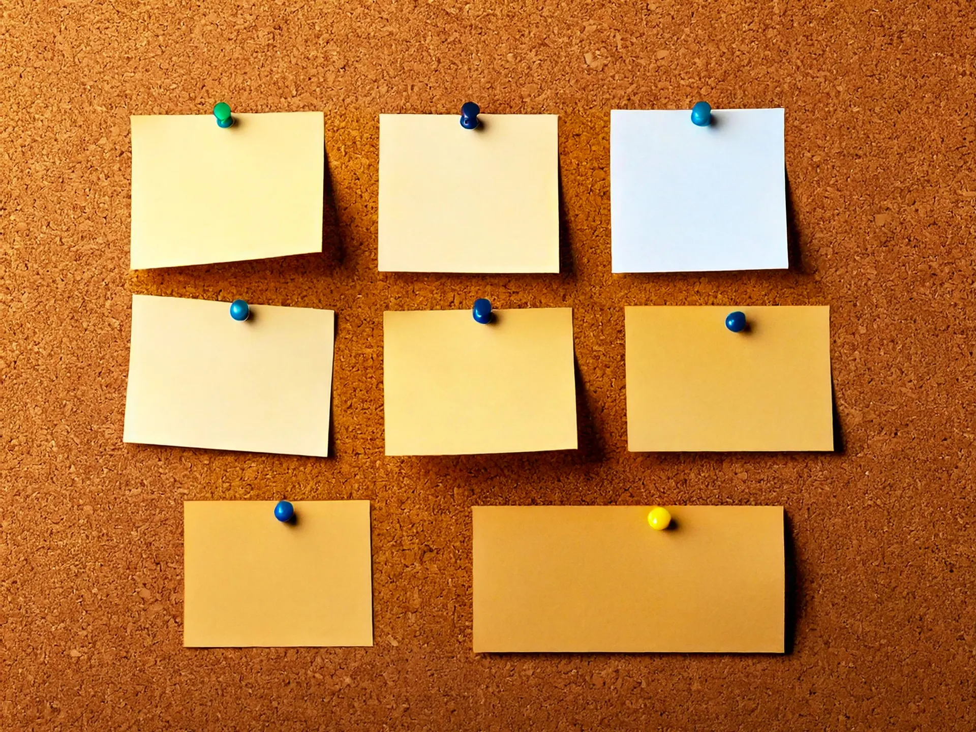 誰も見ない掲示板から脱却！社内コミュニケーションが活性化するレイアウト改善術 | TUNAG(ツナグ)